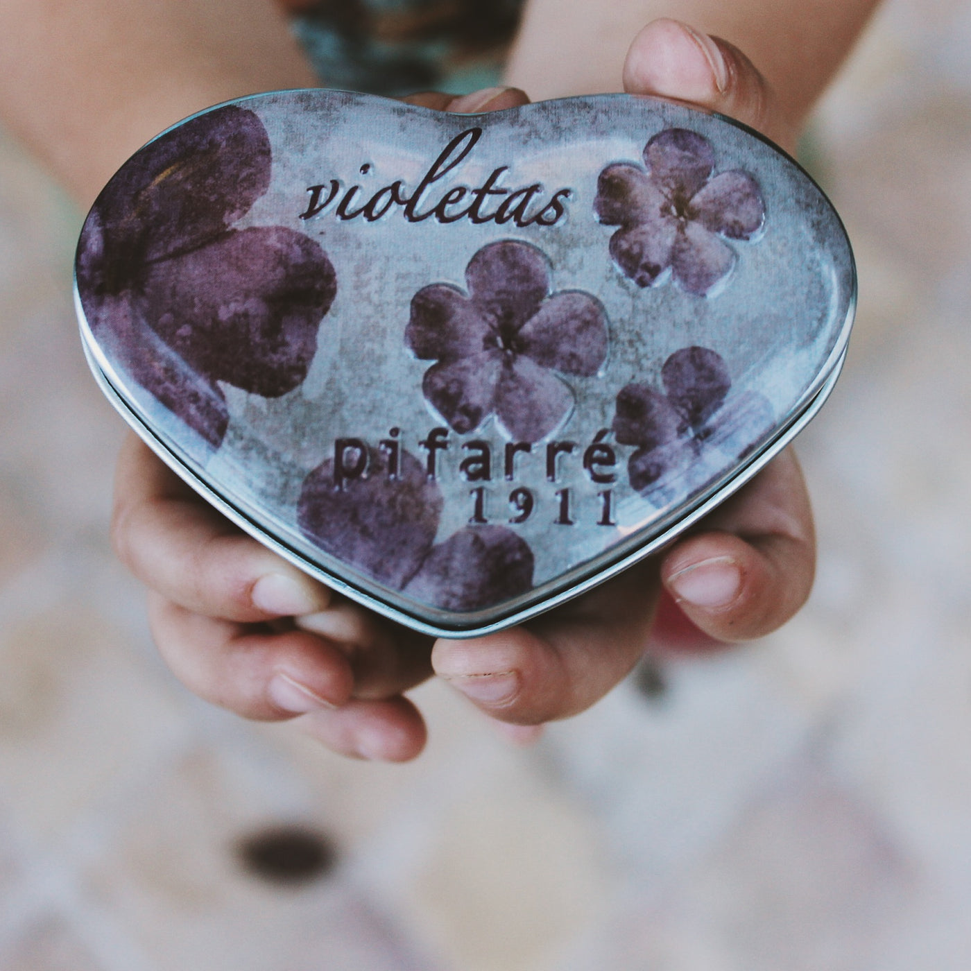 Violet Candies - Heart Tin – REAL FABRICA